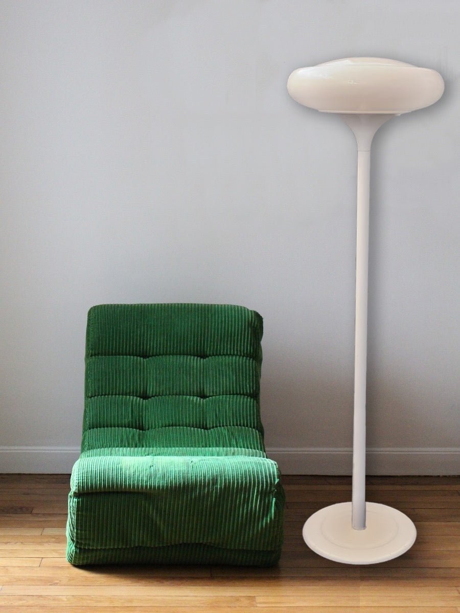 Lampadaire Harvey Guzzini – Maison Collectible